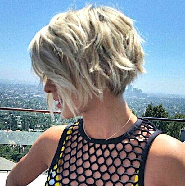 28 Best Short Layered Bob Hairstyles - PoP Haircuts