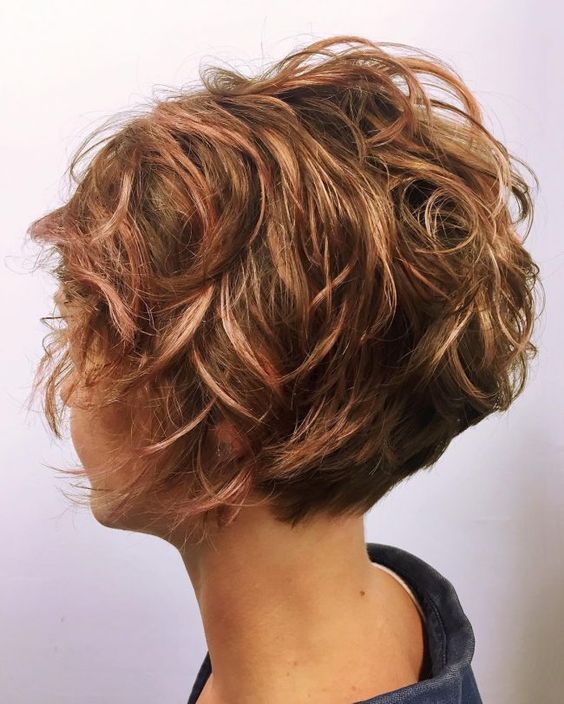 10 Messy Hairstyles for Short Hair 2021 - Short Hair Cut & Color Updated