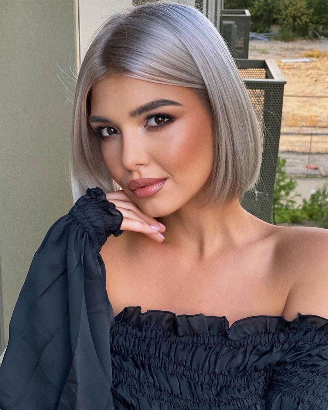 10 Trending Short Bob Hairstyles in Colorful Hair Designs - PoP Haircuts