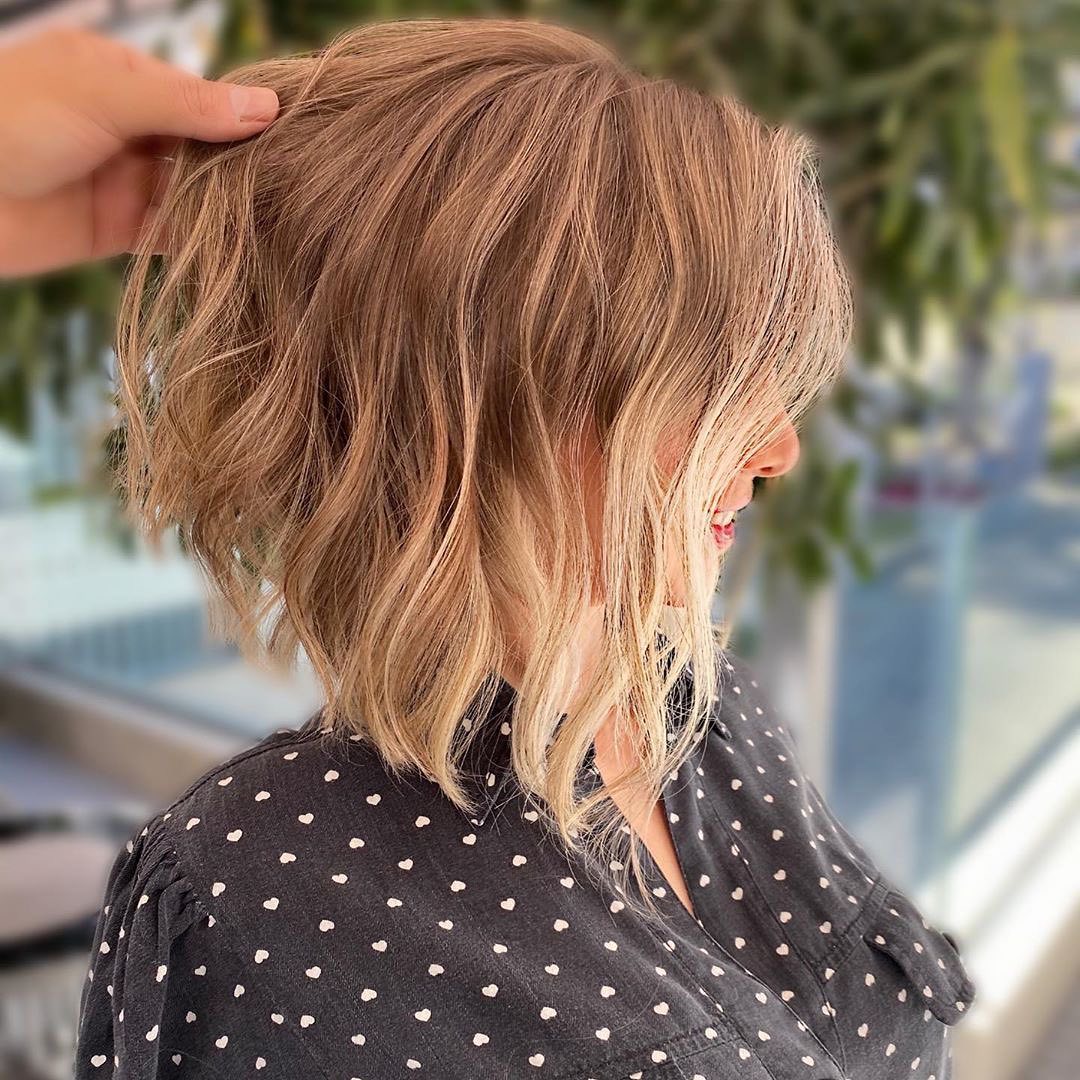 10 Lob Hairstyles & Haircuts with Radical Color Designs - PoP Haircuts