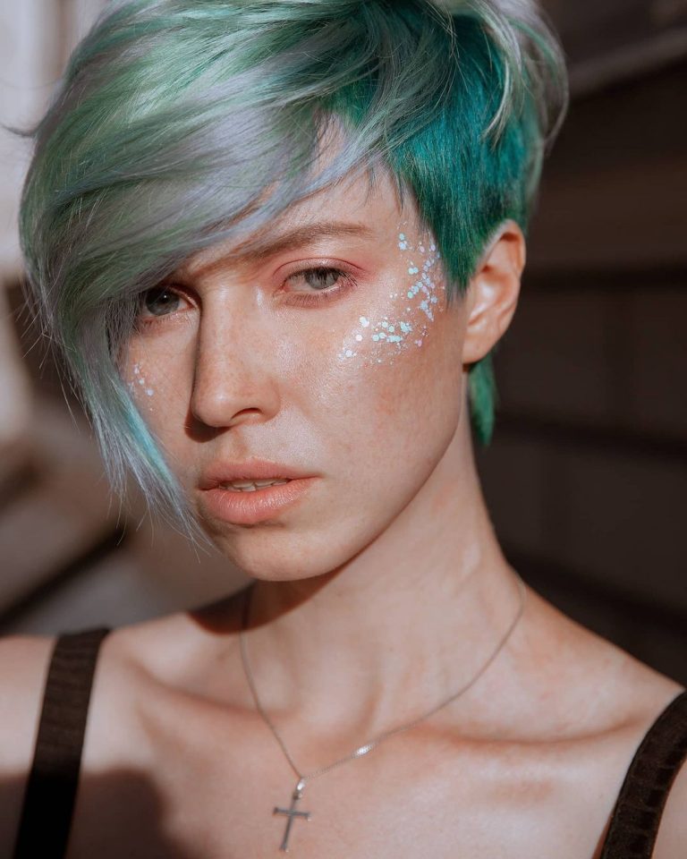 10 Hair Color Trends for Short Hair in Rainbow Designs - PoP Haircuts