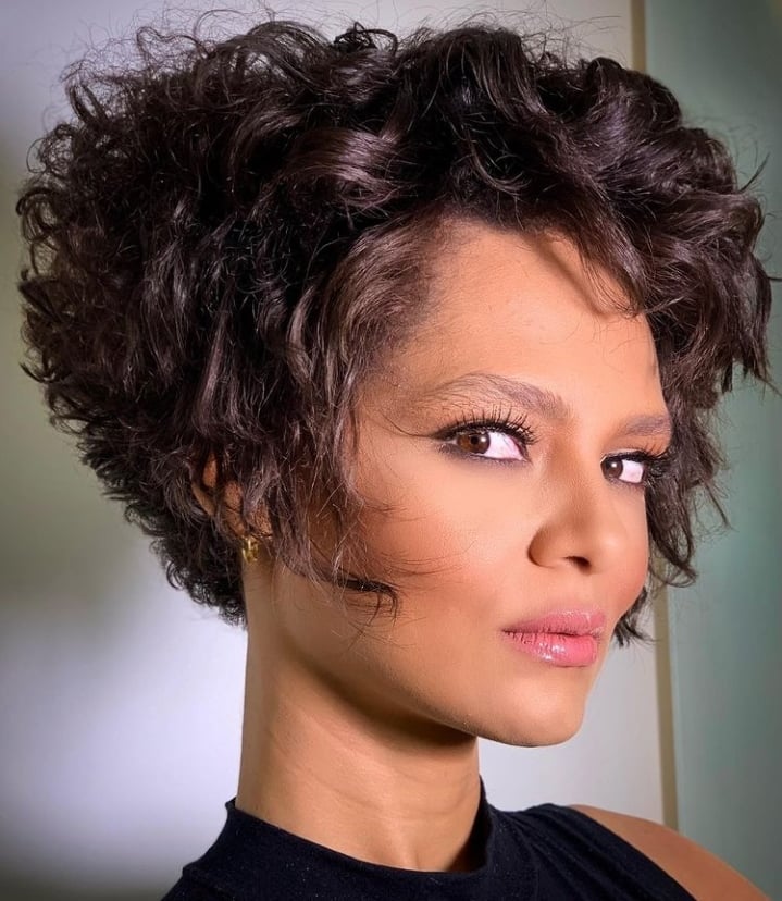 20 Asymmetrical Hairstyles for Short Hair - PoP Haircuts