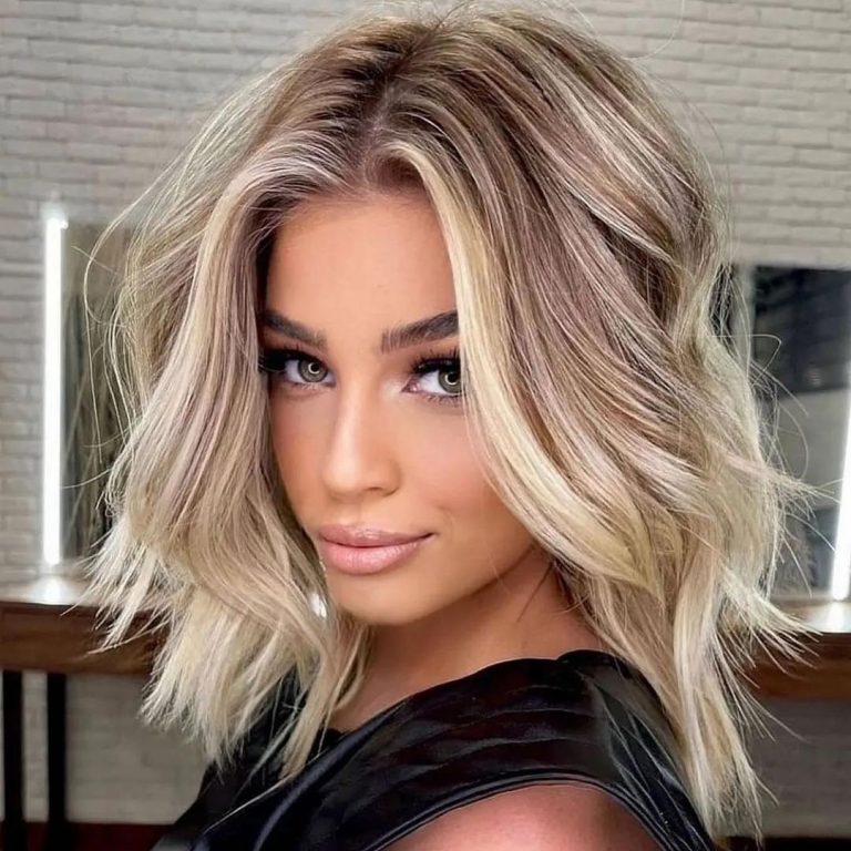 10 Trendy Everyday Hairstyles for Medium Length Hair in Amazing Colors ...