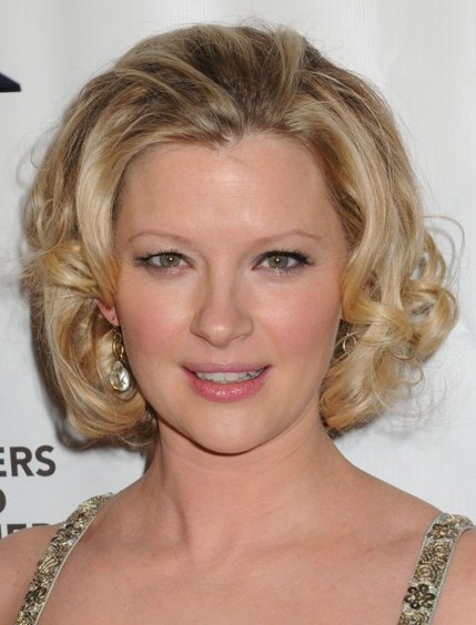 Gretchen Mol Short Curly Hairstyles - PoP Haircuts
